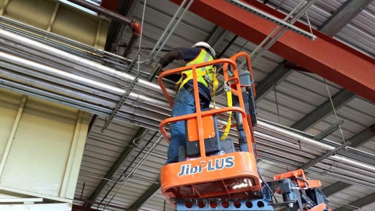 Professional Electrician in Kelseyville, CA 95451